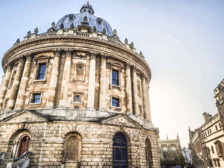 45 (Ridiculously Useful) London Travel Tips For Planning Your Trip