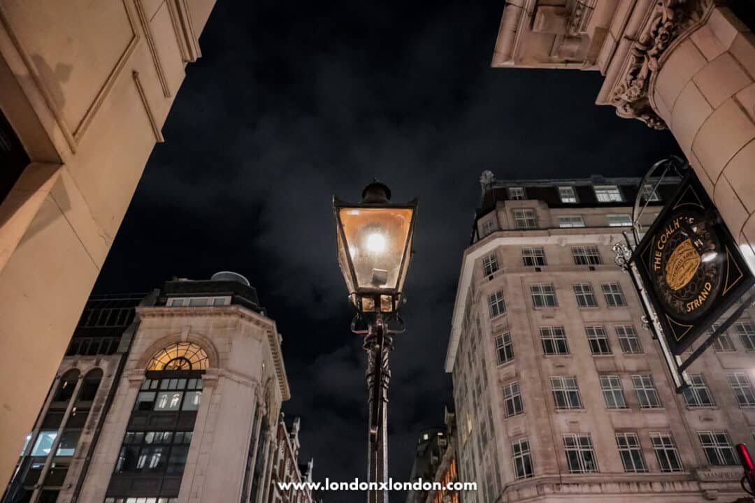 The Story of London’s Sewer-Powered Gas Lamp — London x London