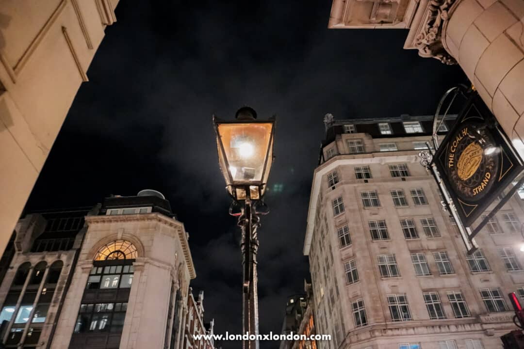 The Story of London’s Sewer-Powered Gas Lamp — London x London
