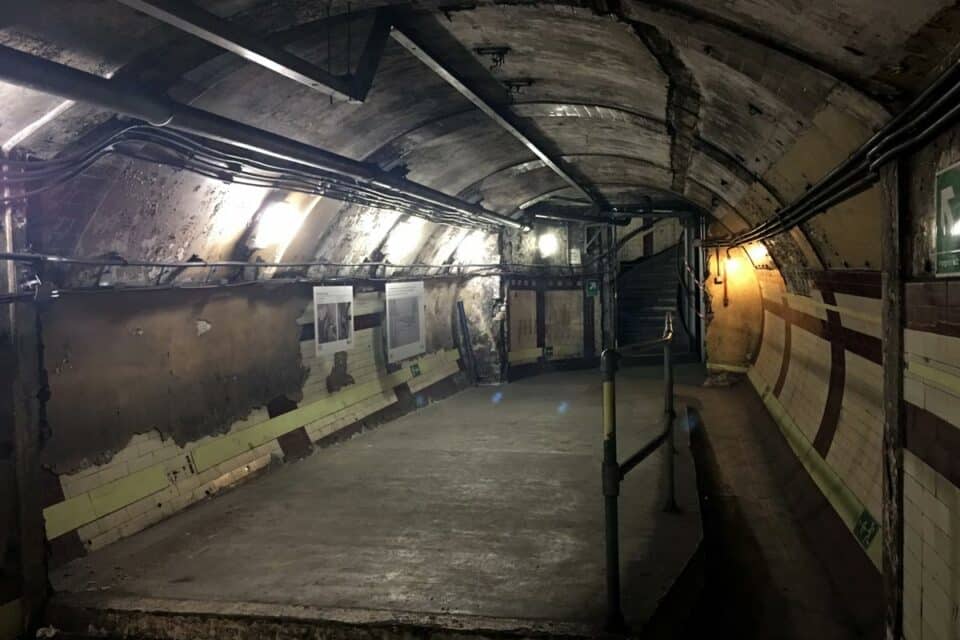 All Aboard! A Grand Tour of London’s Abandoned Tube Stations — London x ...