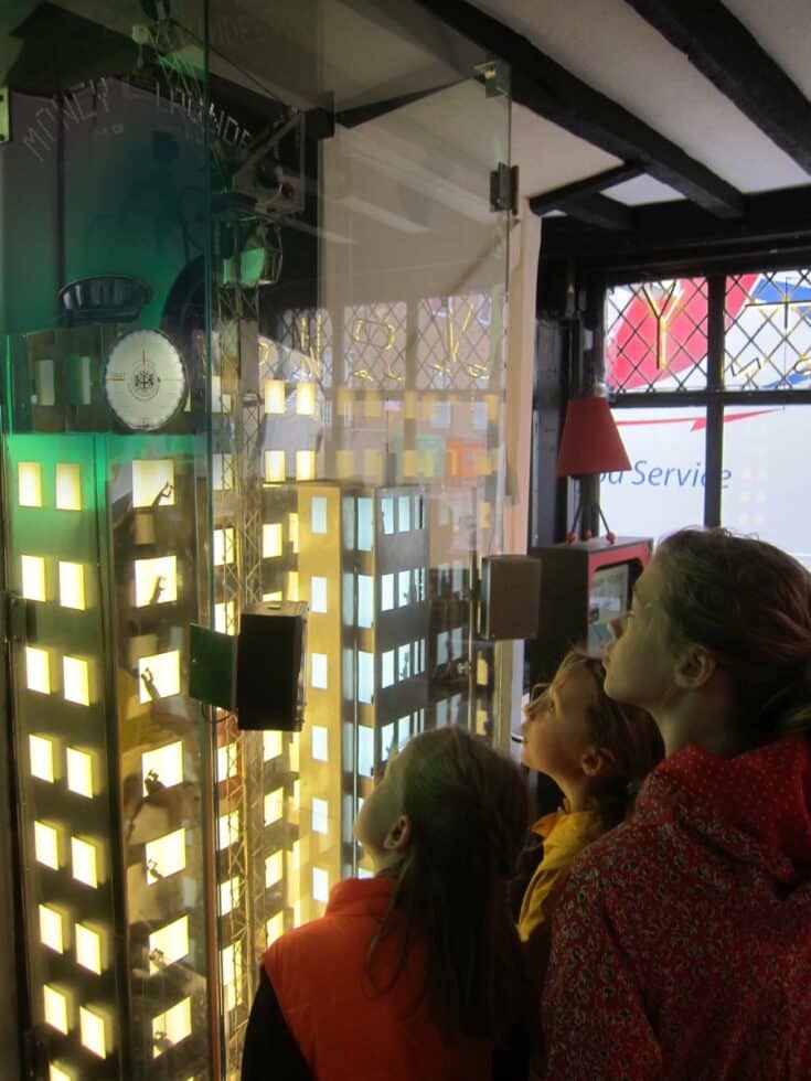 Novelty Automation: The London Museum Dedicated to Eccentric Arcade ...