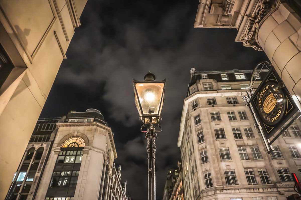 History Of Electric Street Lighting In Uk | Shelly Lighting