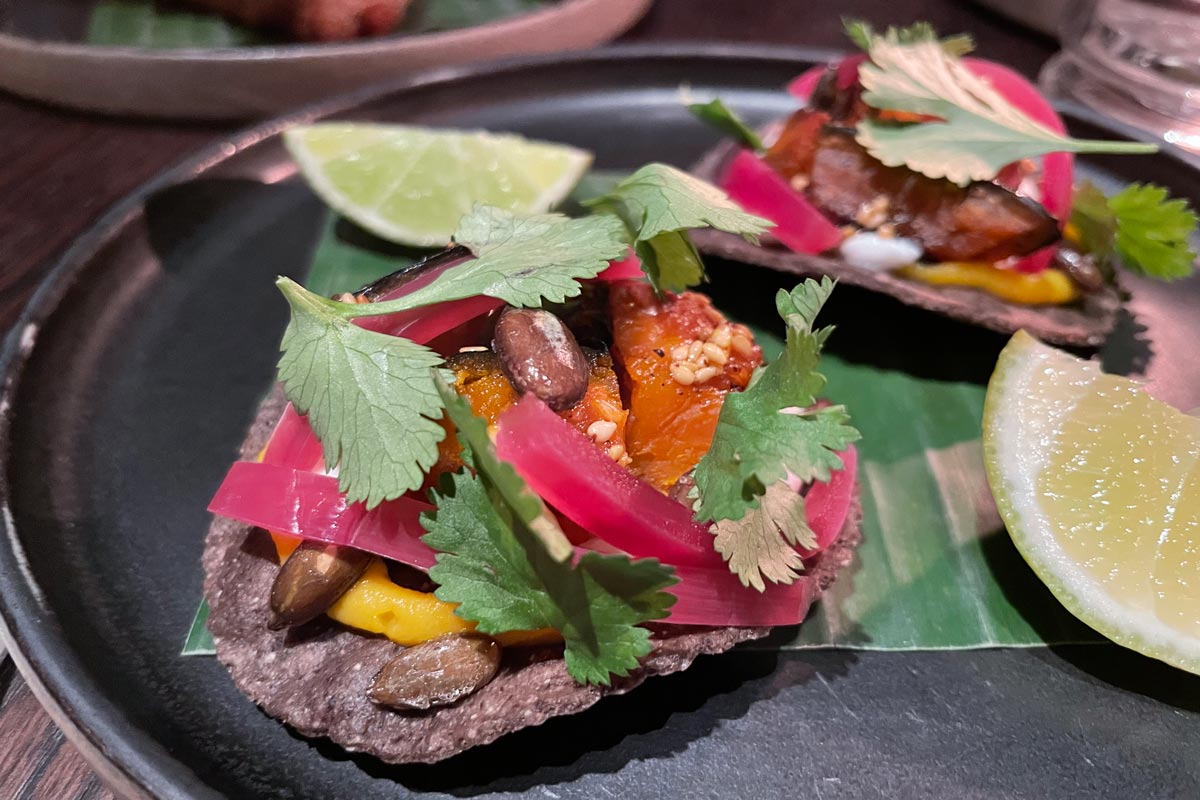 Dîner à: YOPO, le restaurant latin étrange et merveilleux de Fitzrovia ...