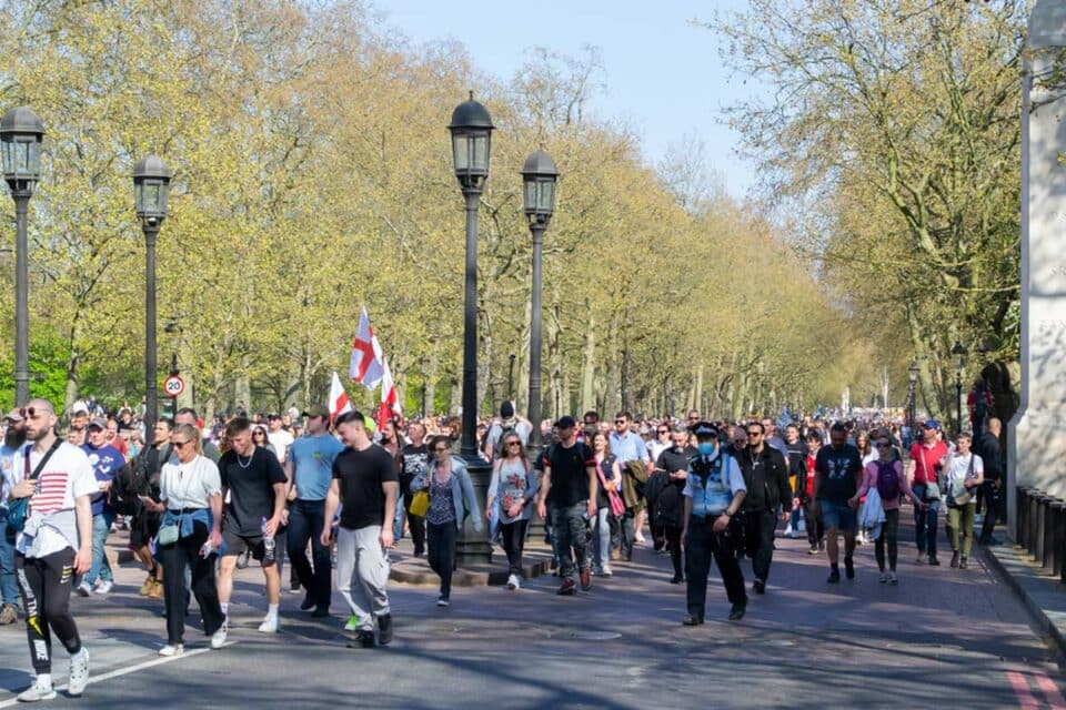 Exploring London’s Last Gas Lamps — London x London