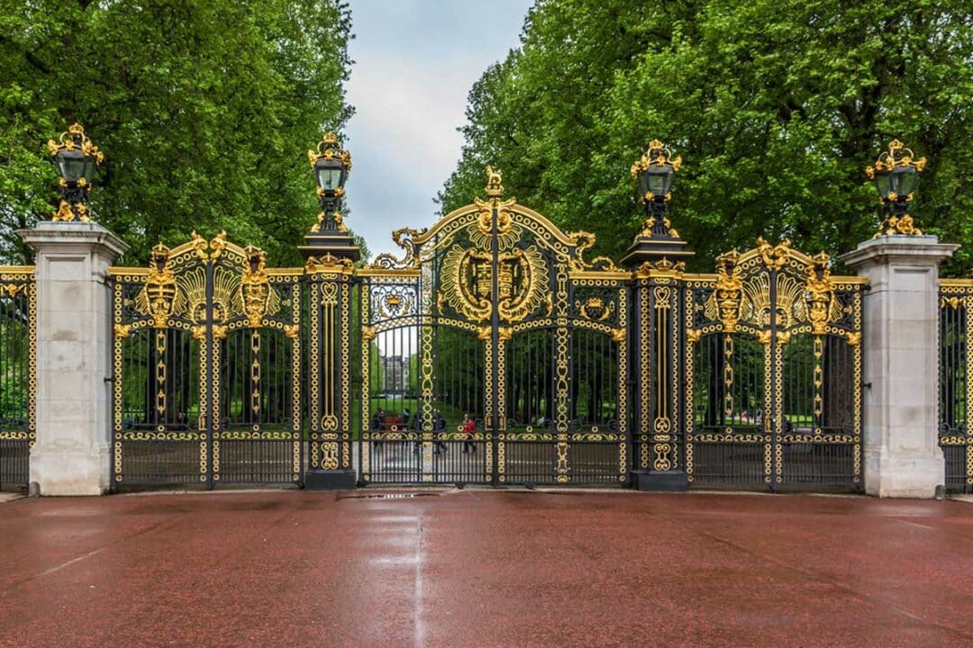 Exploring London’s Last Gas Lamps — London x London
