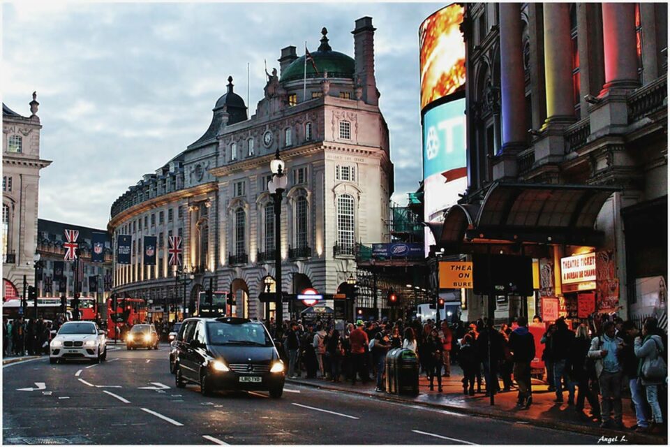 Piccadilly Circus Guide — London x London