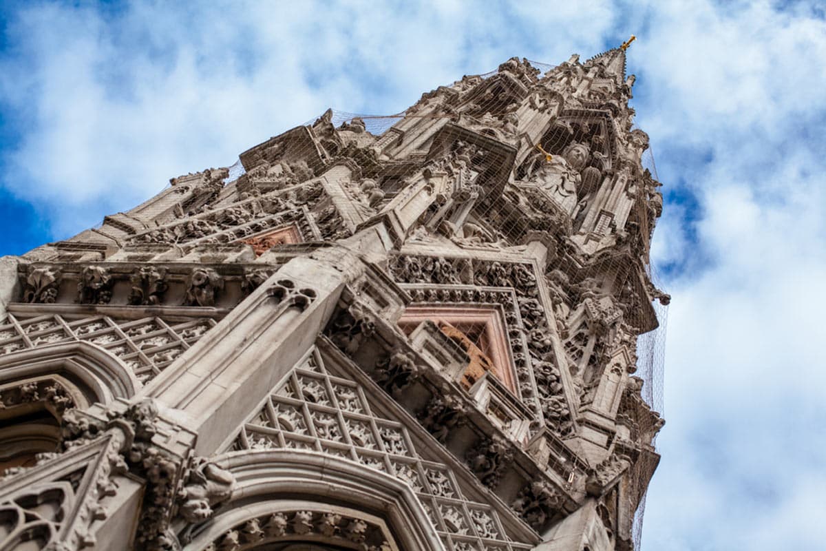 The Mysterious Eleanor Crosses in (And Around) London