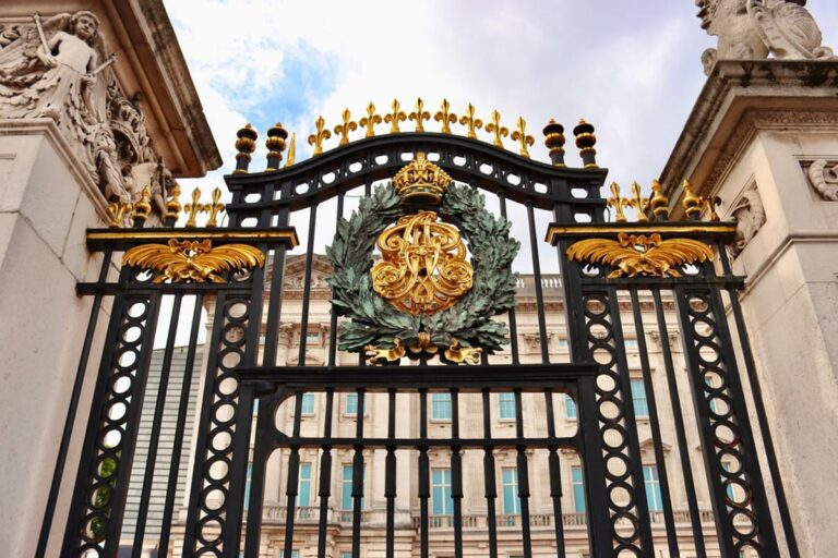 A Guide to the Buckingham Palace Gates — London x London