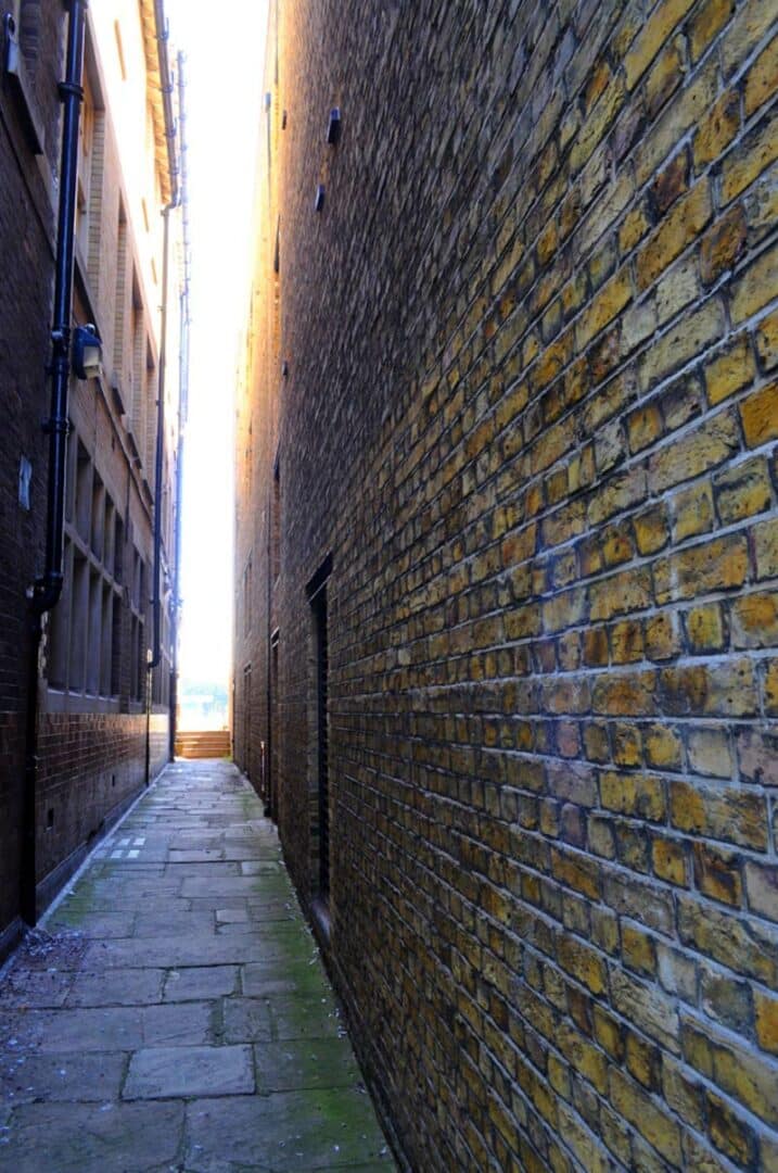 10 Secret Alleys in London — London x London