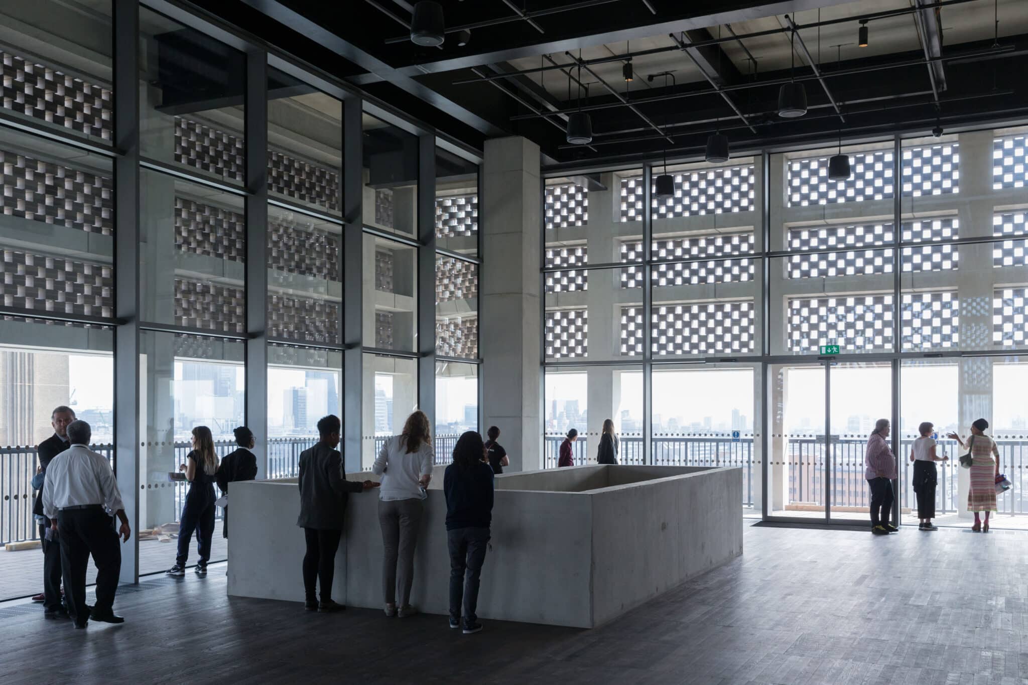 Level 10 Open Again: The Tate Modern Reopens Its Awesome Viewing ...
