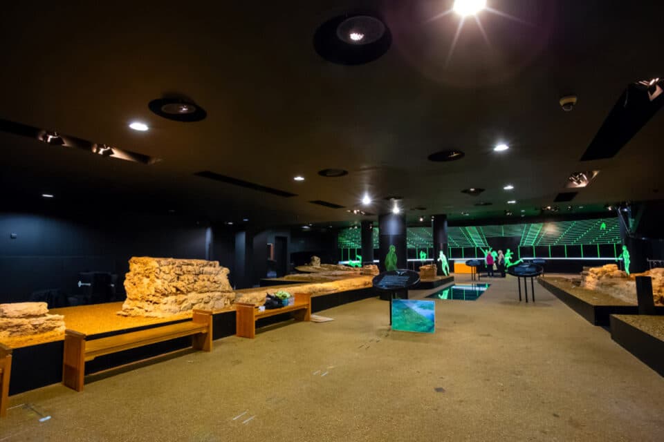 The History of London's Roman Amphitheatre and the Unlikely Story of ...